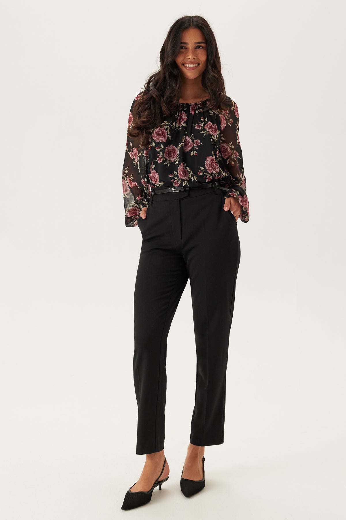 Bubbleroom – High Waist Slackers – All trousers – Black