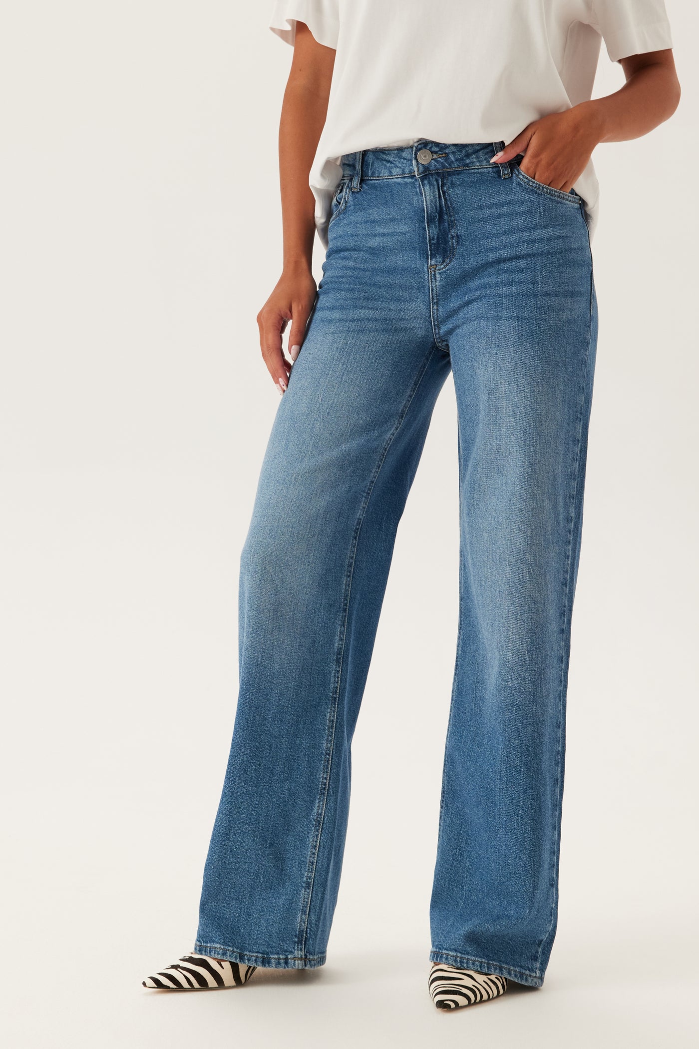 Pieces – Pcsilke Mw Wide Jeans – Denim – Blue