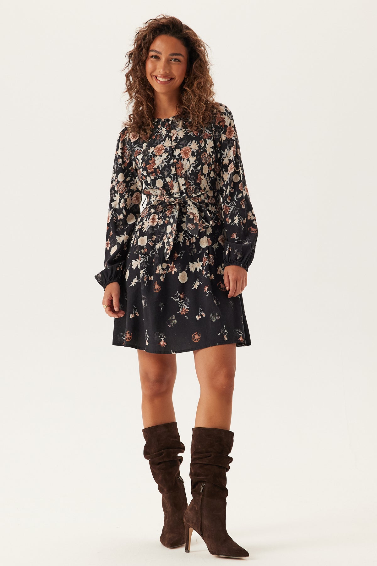 Vila - VILA - Vielma O-neck L/S SHORT DRESS Black Beauty Print:BROWN FLOWE